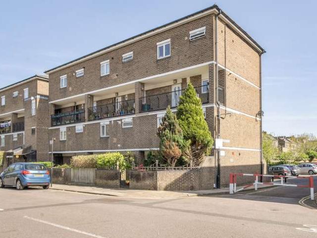4 Bedroom Property