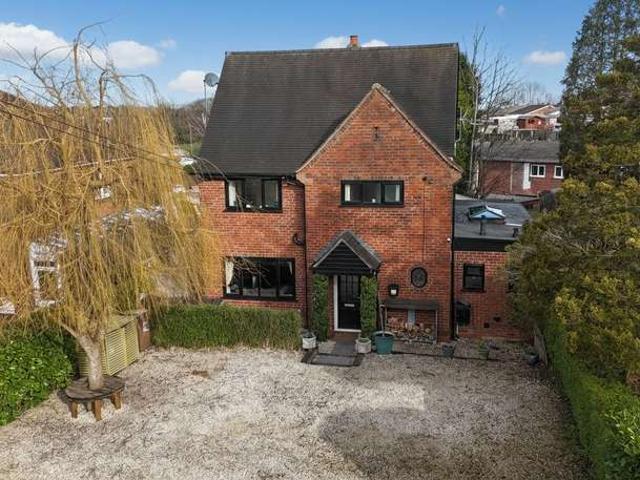 4 Bedroom Property