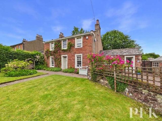 4 Bedroom Property