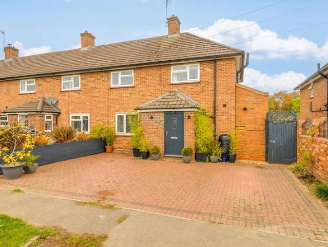 4 Bedroom Property