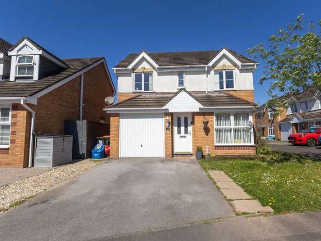 4 Bedroom Property
