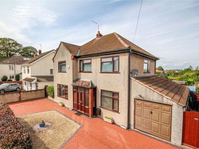 4 Bedroom Property