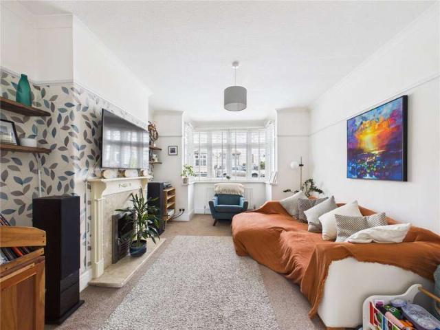 4 Bedroom Property