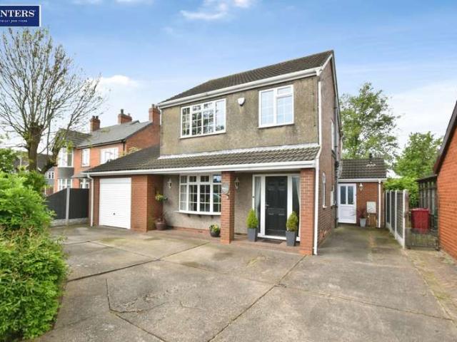 4 Bedroom Property