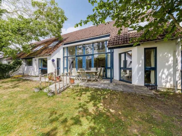 4 Bedroom Property