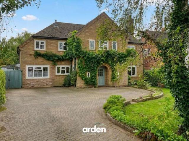 4 Bedroom Property
