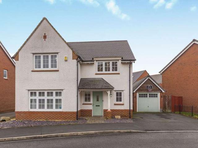 4 Bedroom Property