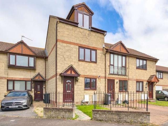 4 Bedroom Property