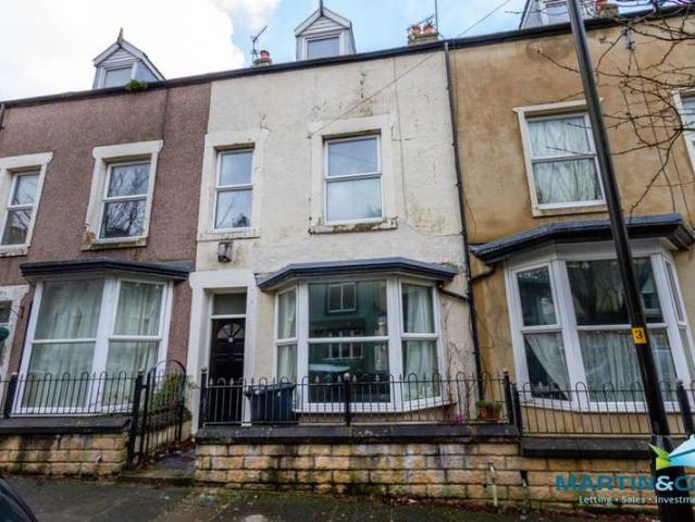 4 Bedroom Property