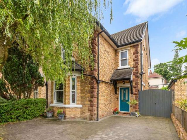 4 Bedroom Property