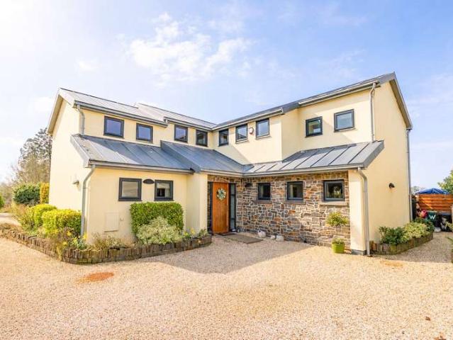 4 Bedroom Property