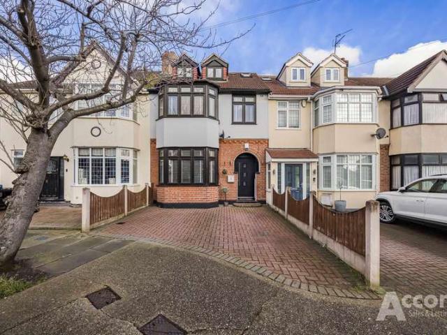 4 Bedroom Property