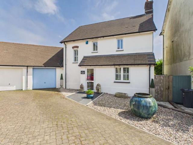 4 Bedroom Property