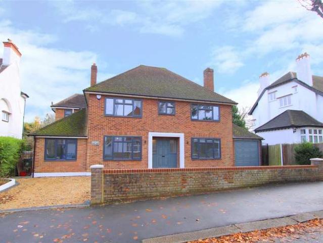 4 Bedroom Property