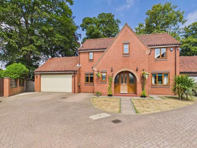 4 Bedroom Property
