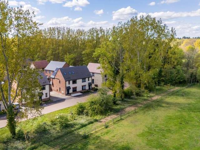4 Bedroom Property