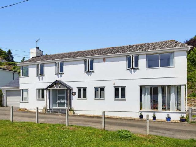 4 Bedroom Property