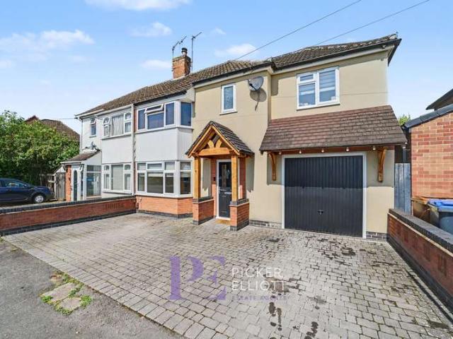 4 Bedroom Property