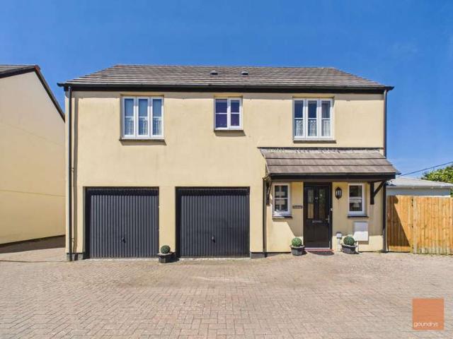4 Bedroom Property