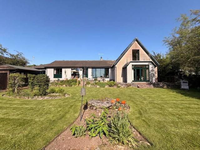 4 Bedroom Property
