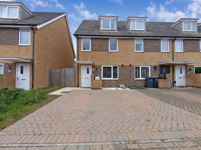 4 Bedroom Property