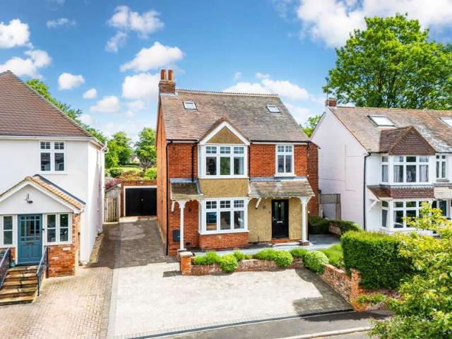 4 Bedroom Property