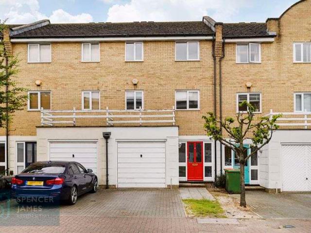 4 Bedroom Property