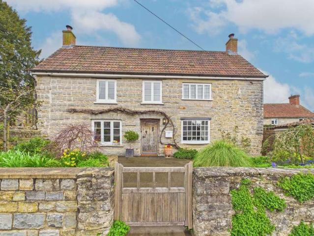 4 Bedroom Property