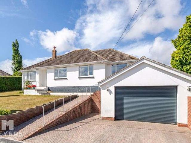 4 Bedroom Property