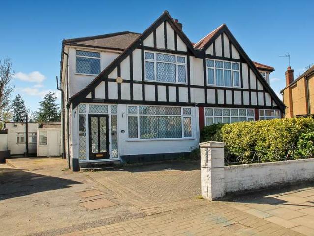 4 Bedroom Property