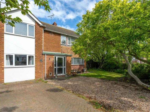 4 Bedroom Property
