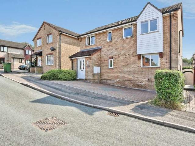 4 Bedroom Property