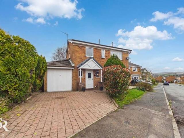 4 Bedroom Property