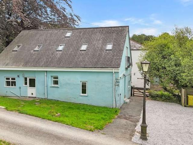 4 Bedroom Property