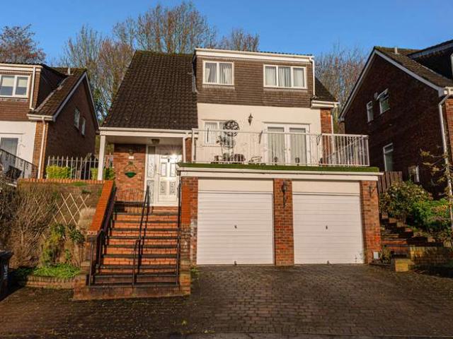 4 Bedroom Property