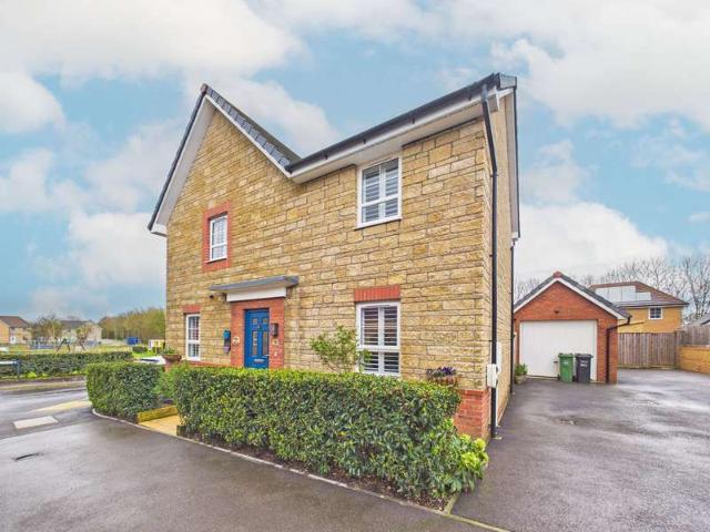 4 Bedroom Property