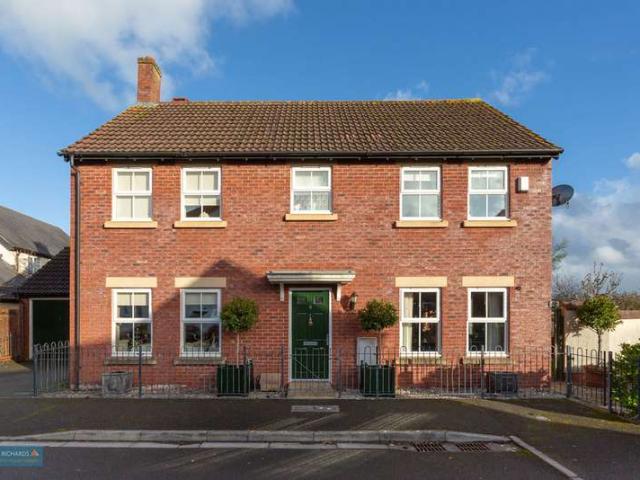 4 Bedroom Property