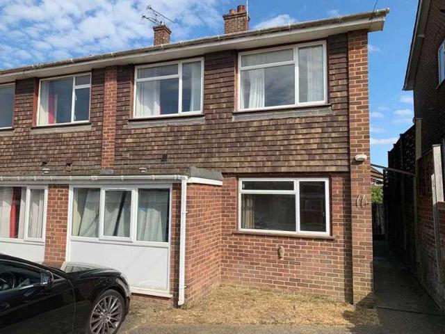 4 Bedroom Property