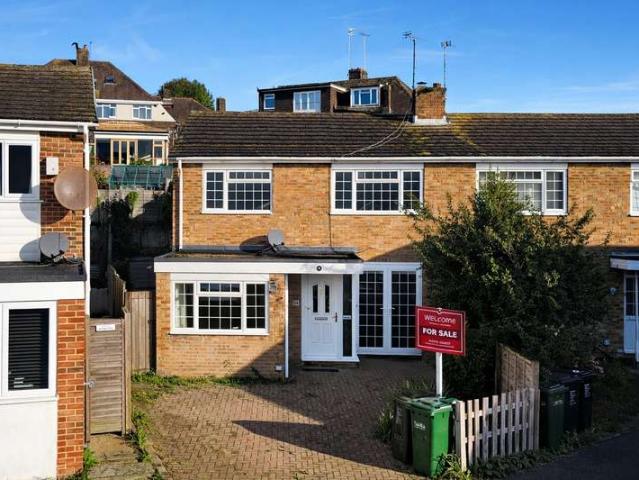 4 Bedroom Property