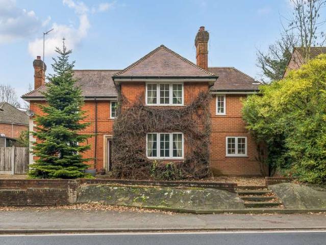 4 Bedroom Property