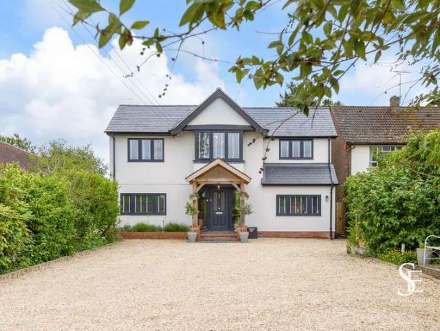 4 Bedroom Property