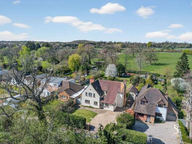 4 Bedroom Property