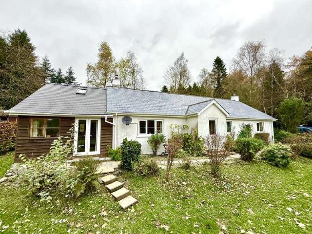 4 Bedroom Property