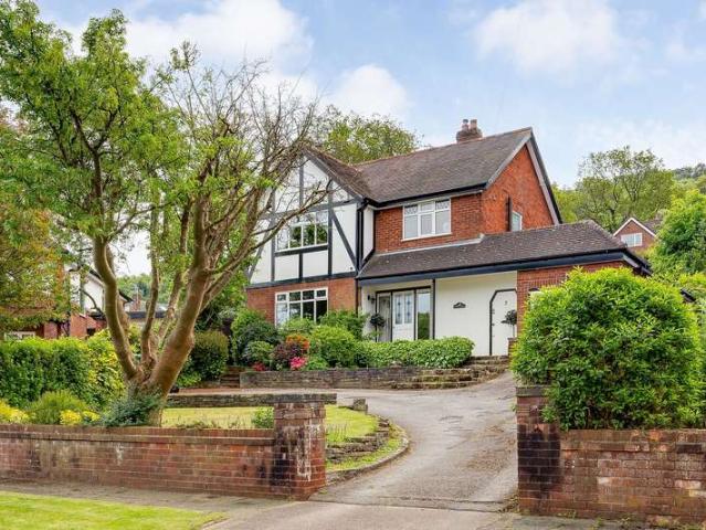 4 Bedroom Property