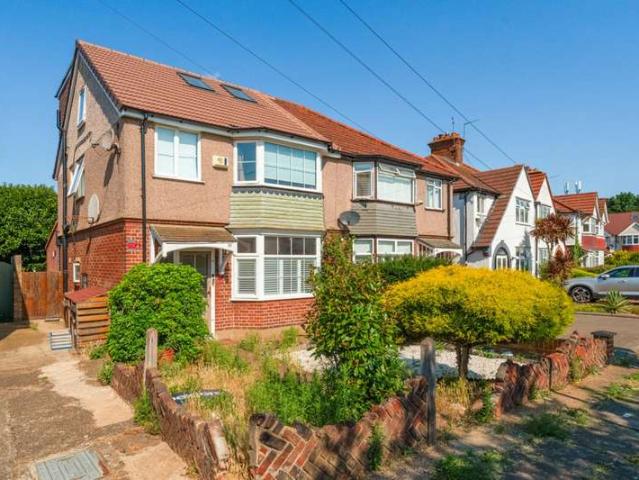 4 Bedroom Property