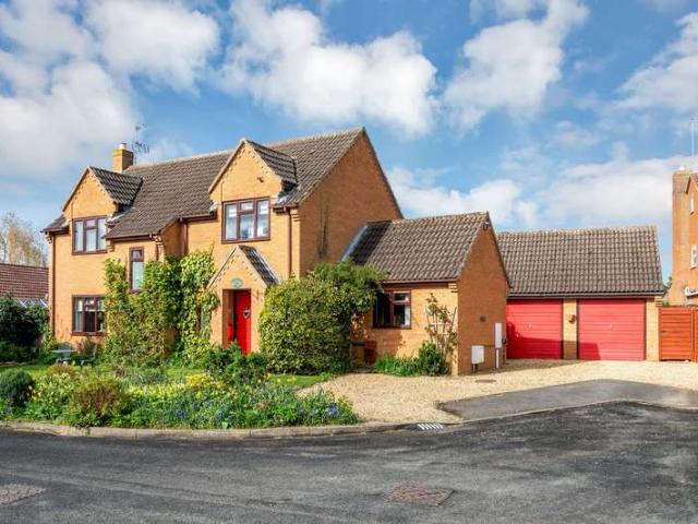 4 Bedroom Property