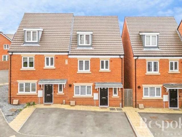 4 Bedroom Property