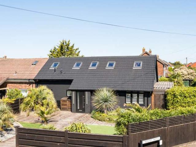 4 Bedroom Property
