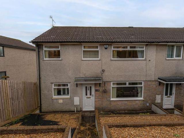 4 Bedroom Property