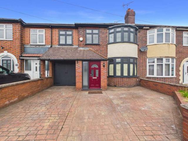 4 Bedroom Property
